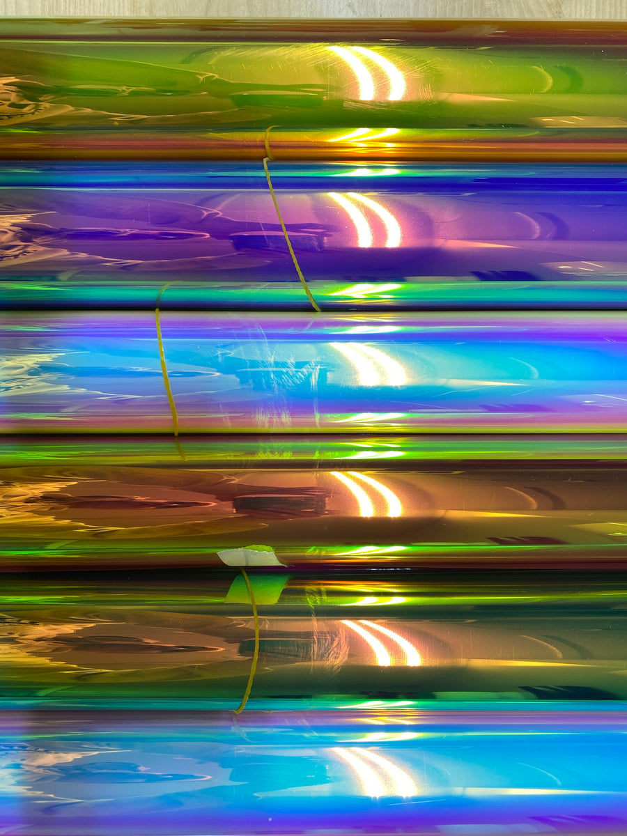 Holographic Pearl HTV – The Craft Hut SCS